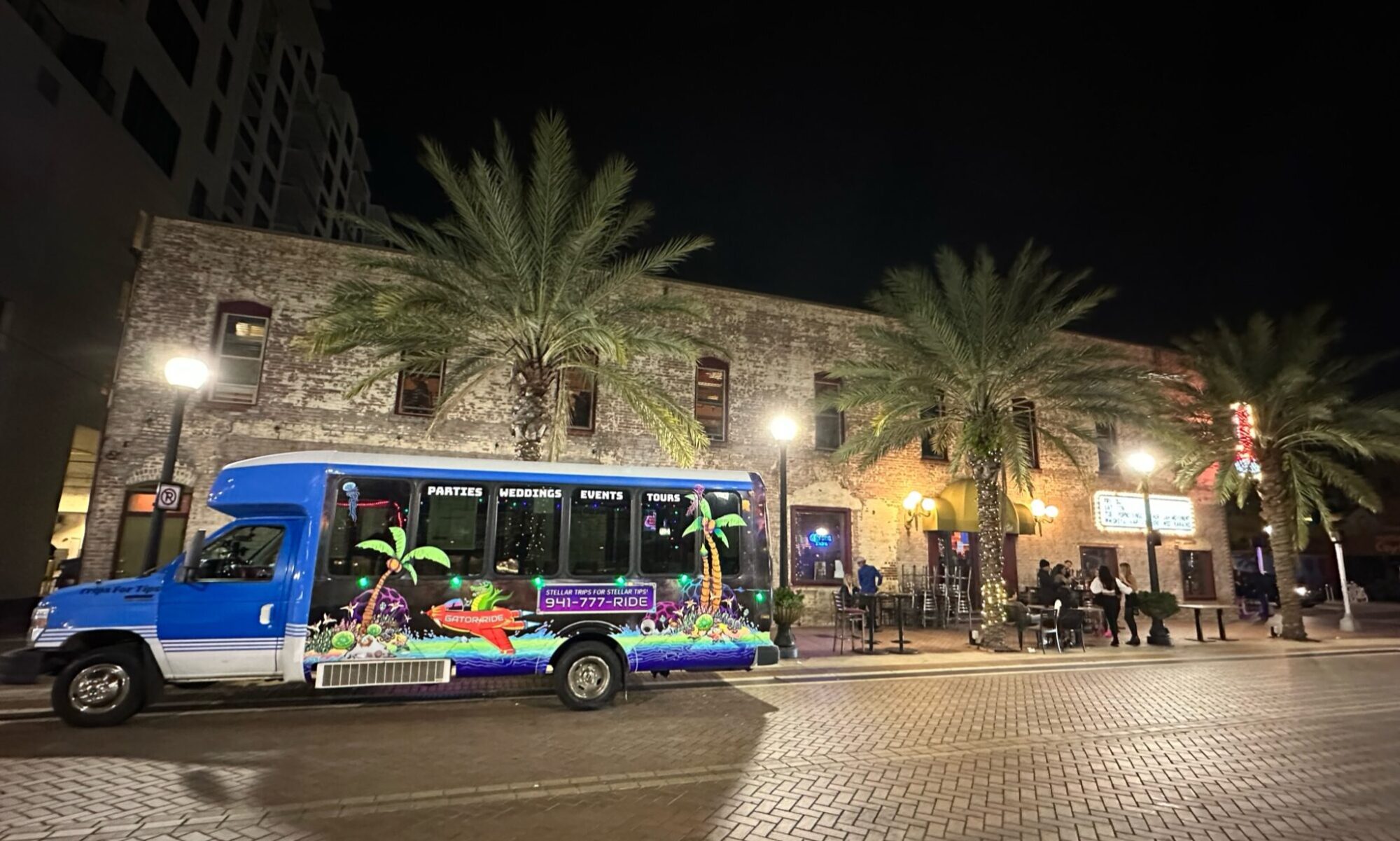 Sarasota Gator Party Bus – Party Bus Service